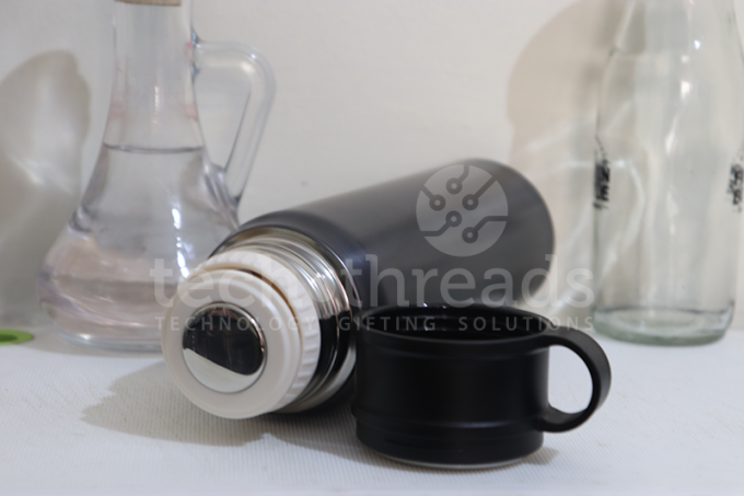 Push Button Vacuum Flask With Cup – Tech-n-threads